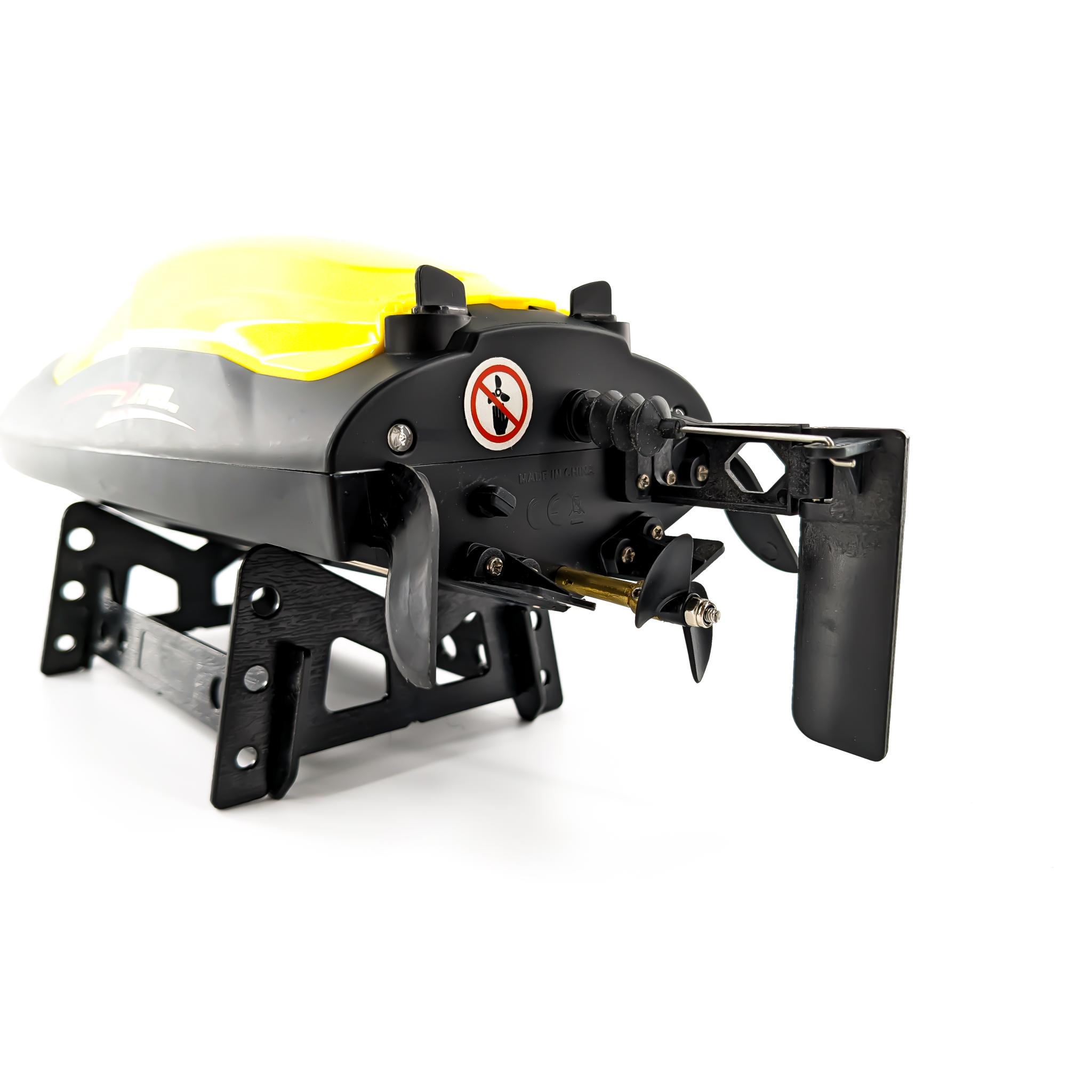 Streamer Incredibly fast brushless power boat complete with Radio ...